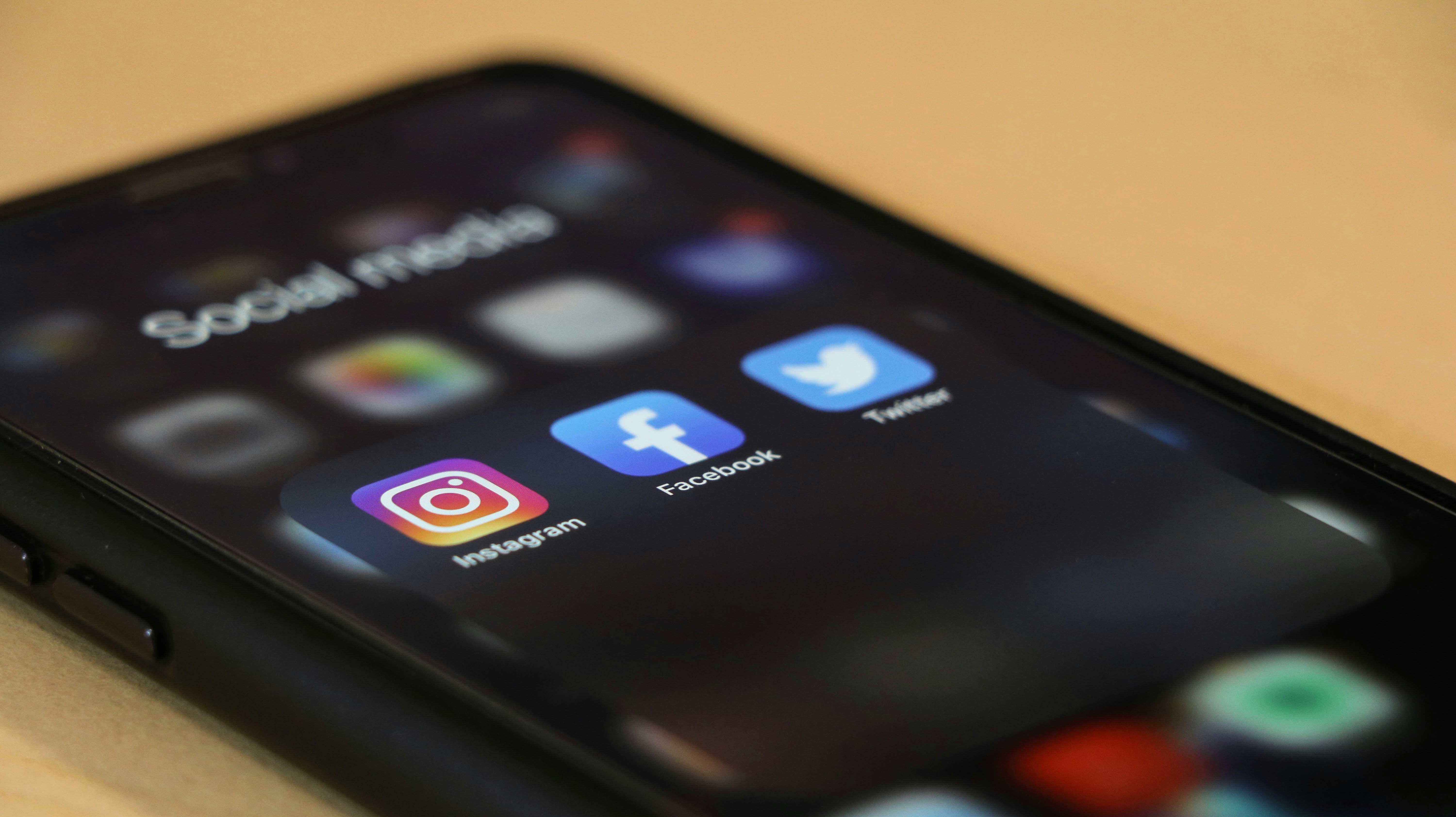 The Ultimate 2025 Social Media Content Calendar & Instagram Best ...